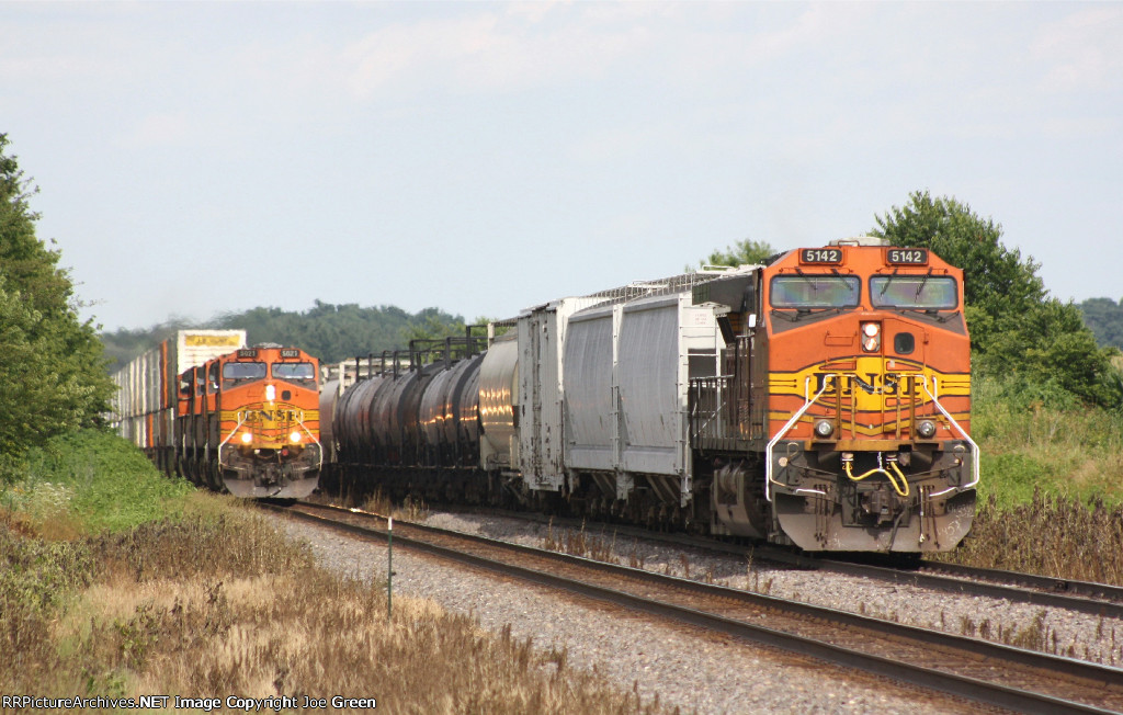 BNSF 5142